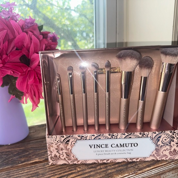 Vince Camuto | Makeup | Vince Camuto Luxury Beauty Collection Cosmetic ...